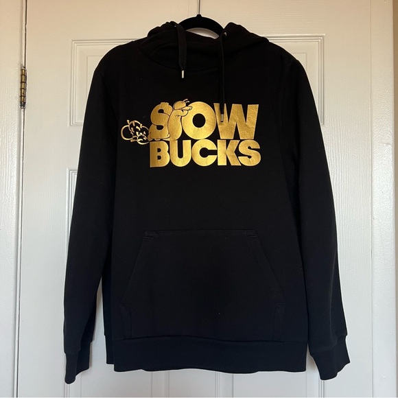 slowbucks | Sweaters | Slow Bucks Black And Gold Mens Sweater | Poshmark